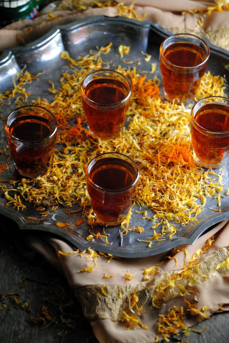 What are Marigolds & Easy Ways to Cook with Marigolds - Sweet Life