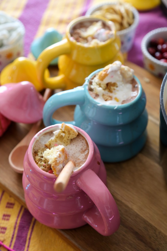 Easy Concha Marshmallows - Sweet Life