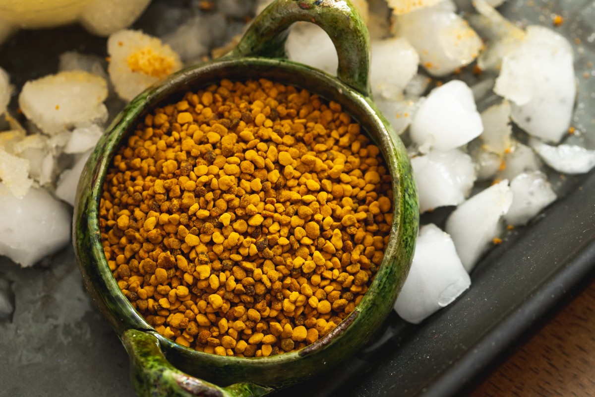 Honey Margaritas with Bee Pollen Rim - Sweet Life